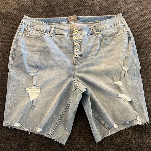 torrid | Shorts | Torrid Bermuda Shorts | Poshmark